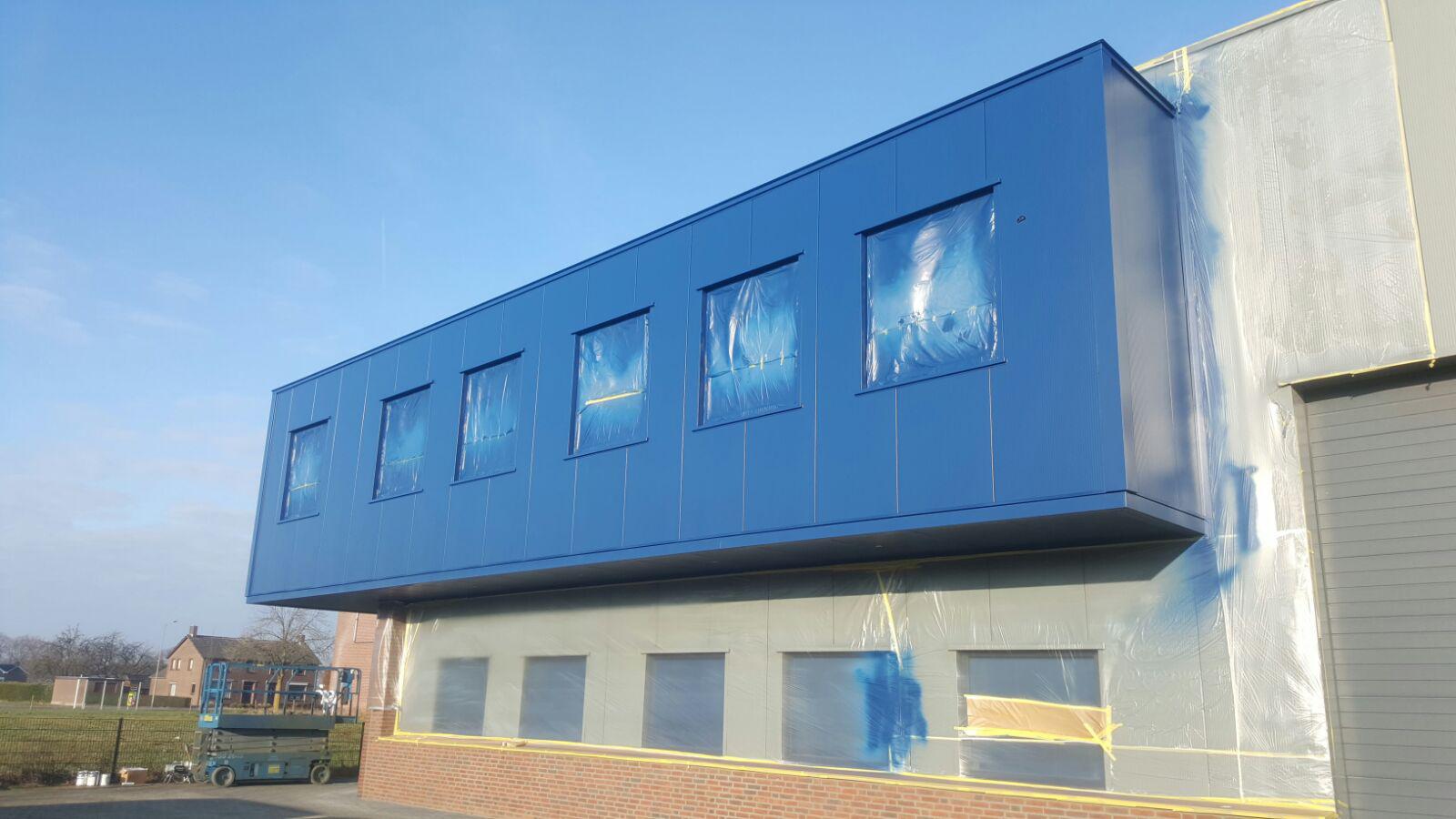 Recoating roofs & walls - van Heemskerk Rijssen